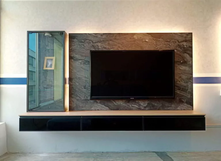 10 Model Backdrop TV Minimalis dan Cara Membersihkannya!